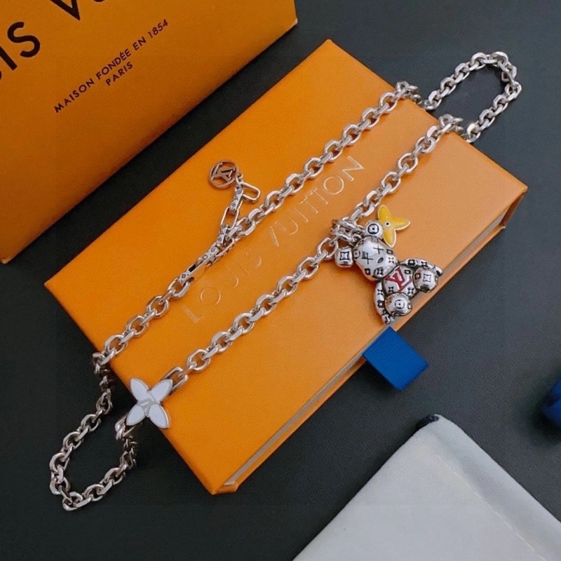 Cut-rate Louis Vuitton Necklaces