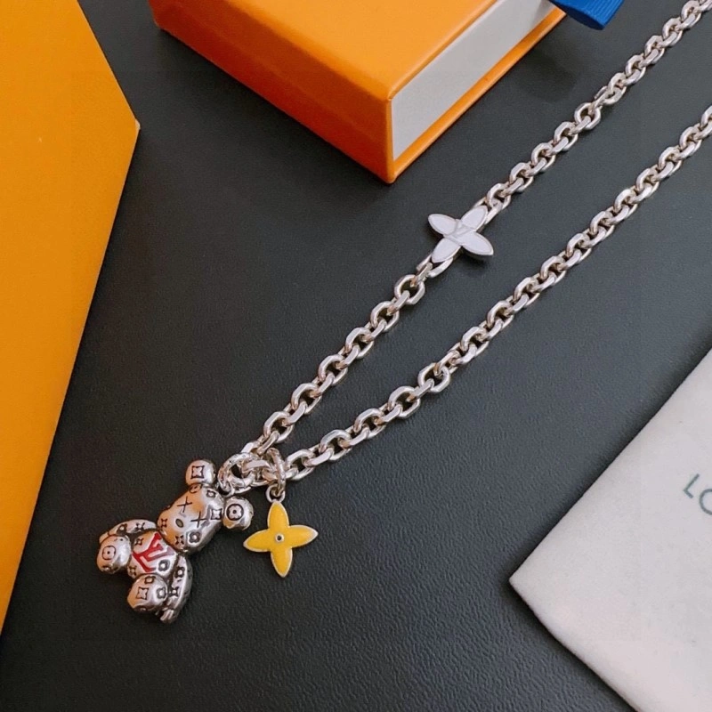 Cut-rate Louis Vuitton Necklaces