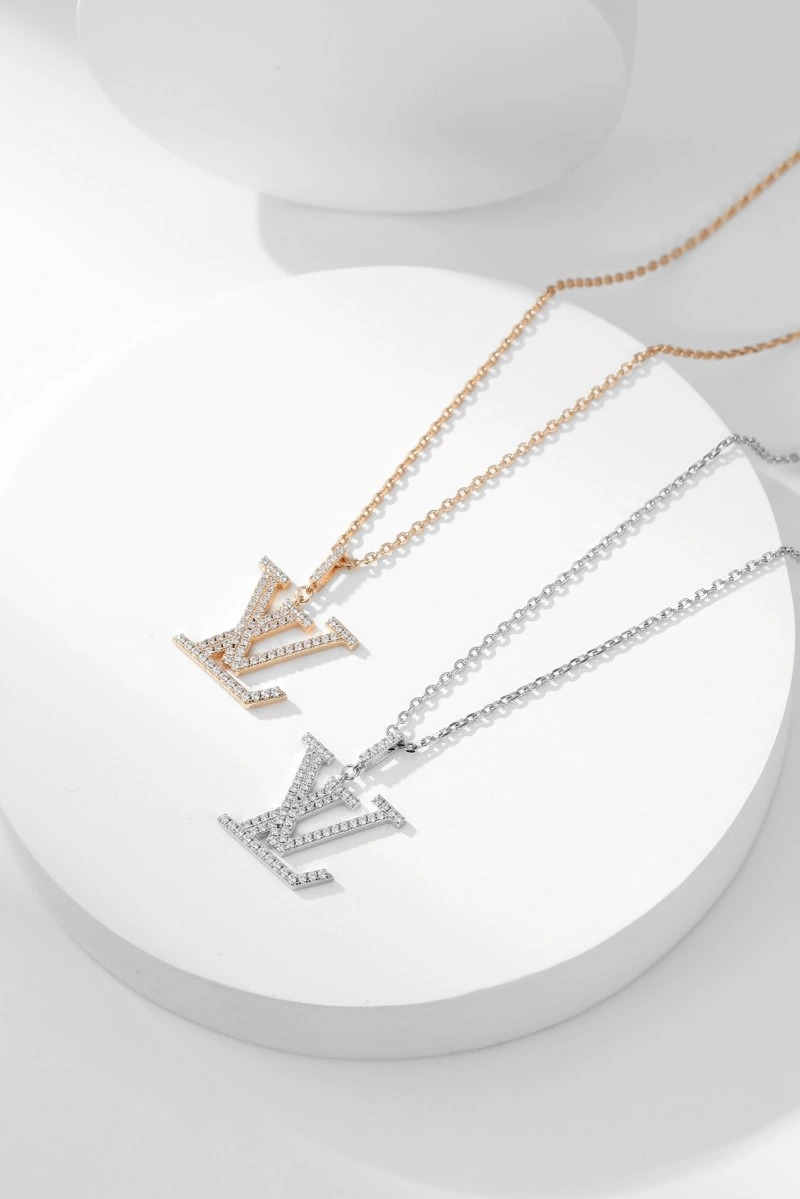 Low-cost Louis Vuitton Necklaces