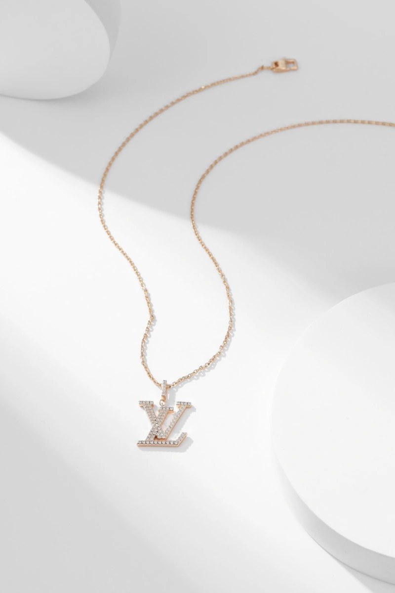 Low-cost Louis Vuitton Necklaces