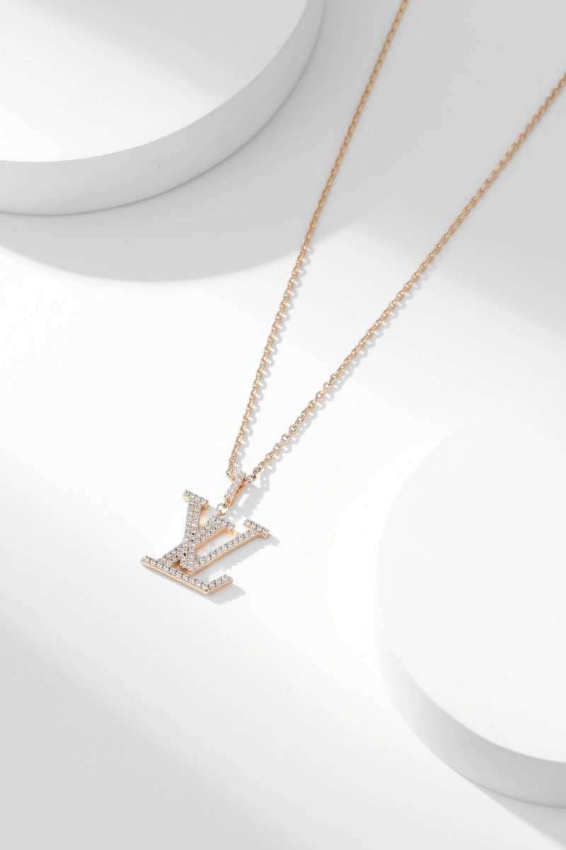 Low-cost Louis Vuitton Necklaces