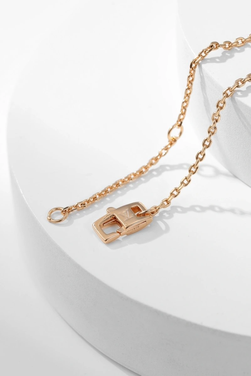Low-cost Louis Vuitton Necklaces