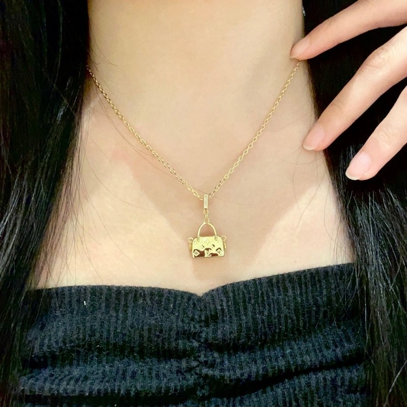 Louis Vuitton Necklaces