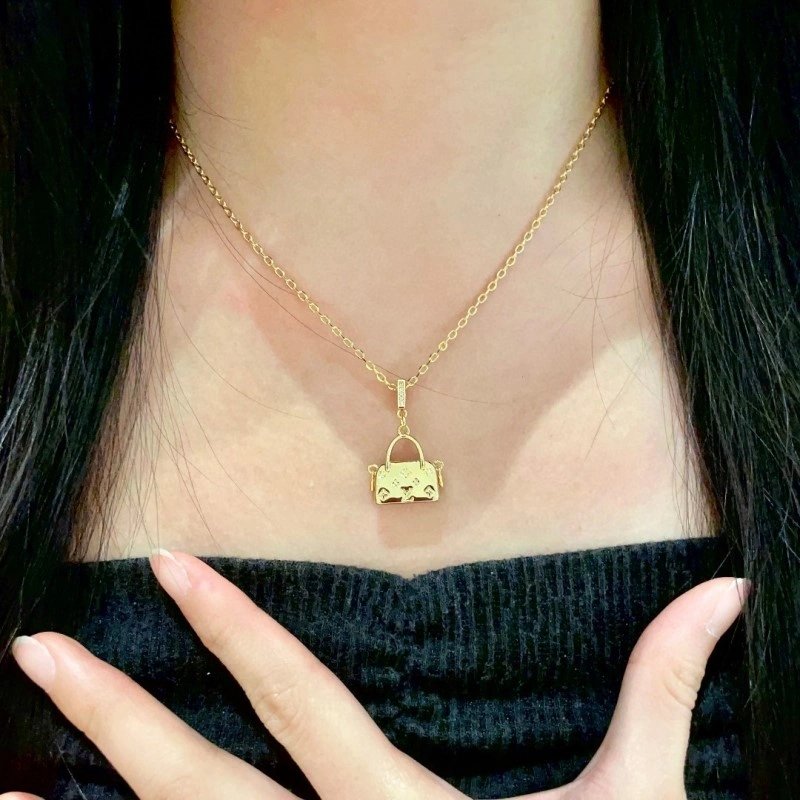 Cut-rate Louis Vuitton Necklaces