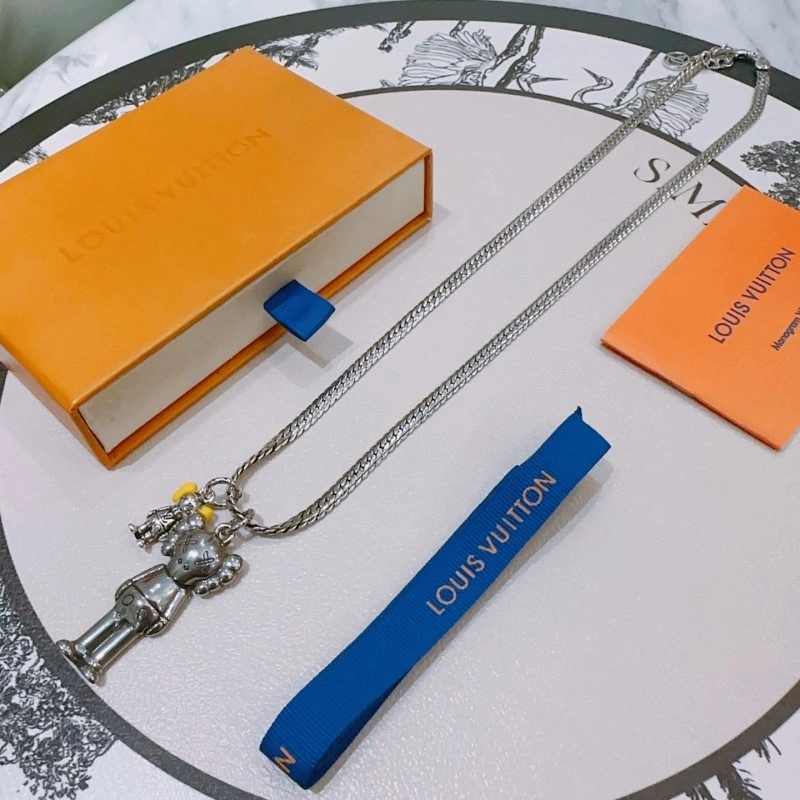 Factory-made Louis Vuitton Necklaces
