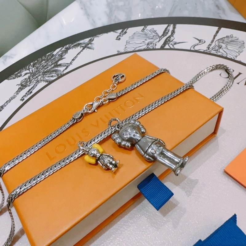 Factory-made Louis Vuitton Necklaces