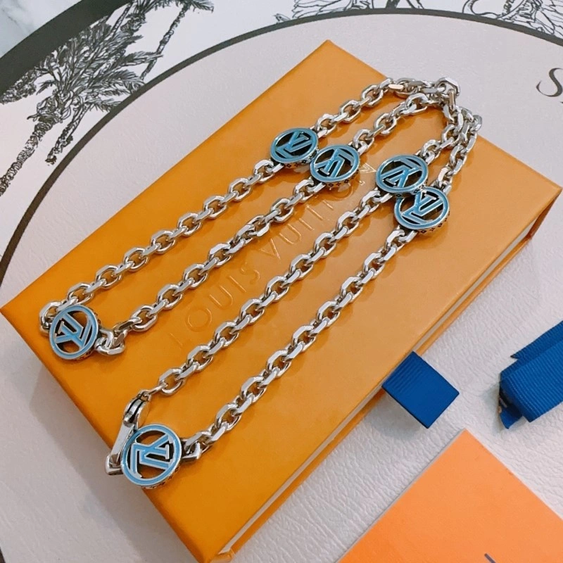 Accurate model Louis Vuitton Necklaces