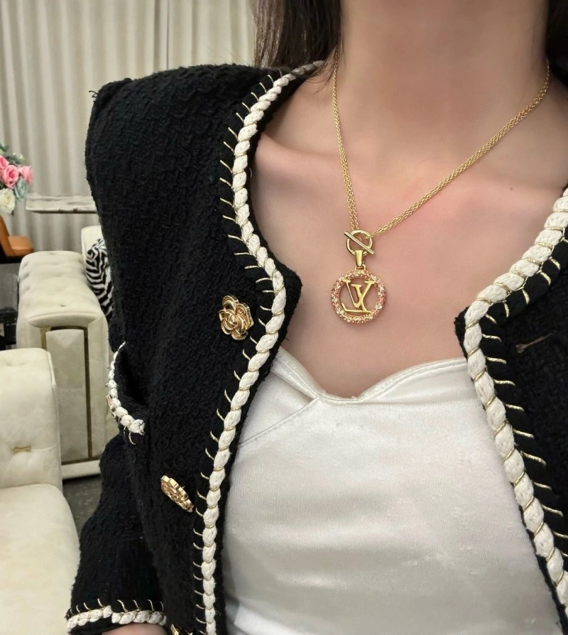 Economical Louis Vuitton Necklaces