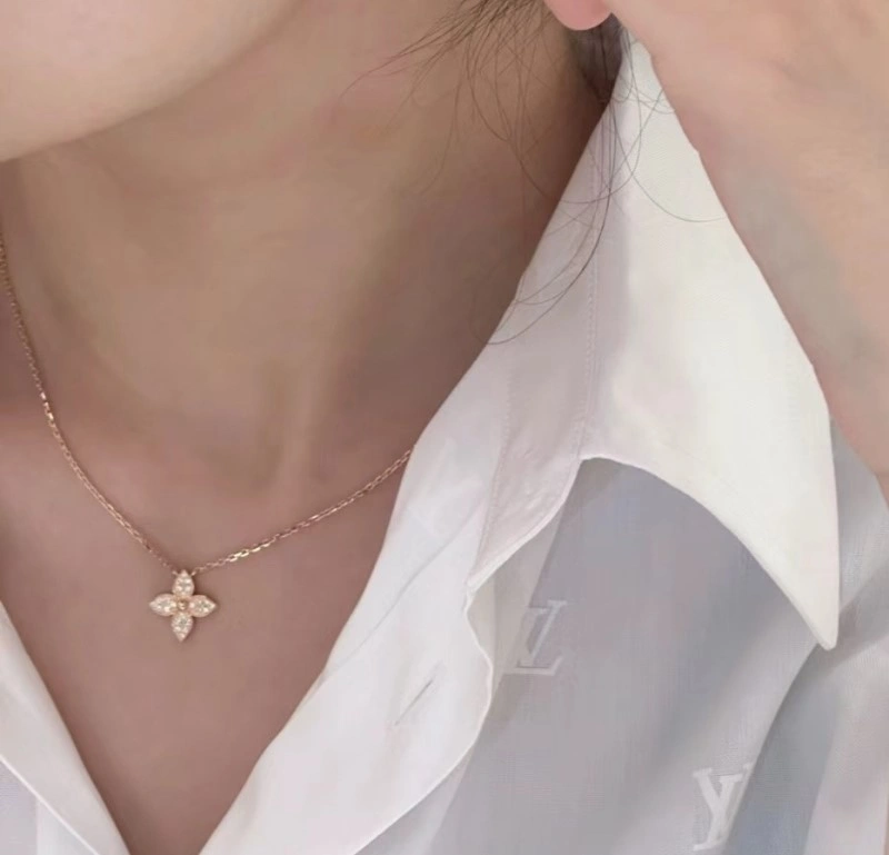 Original Louis Vuitton Necklaces