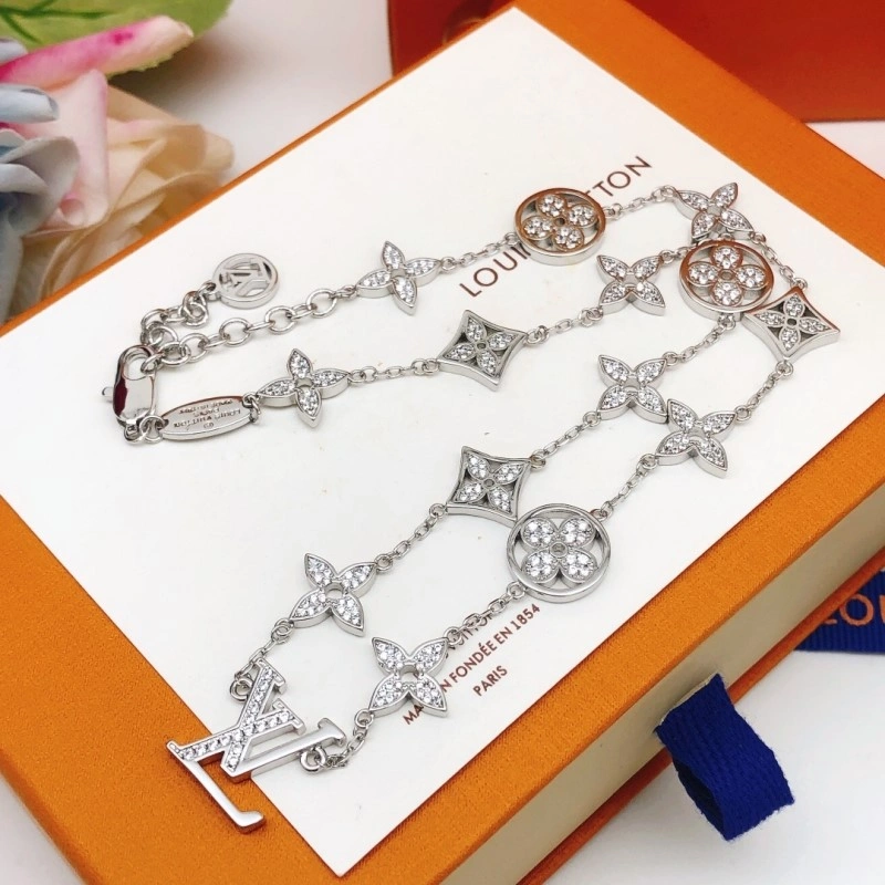 Inexpensive Louis Vuitton Necklaces