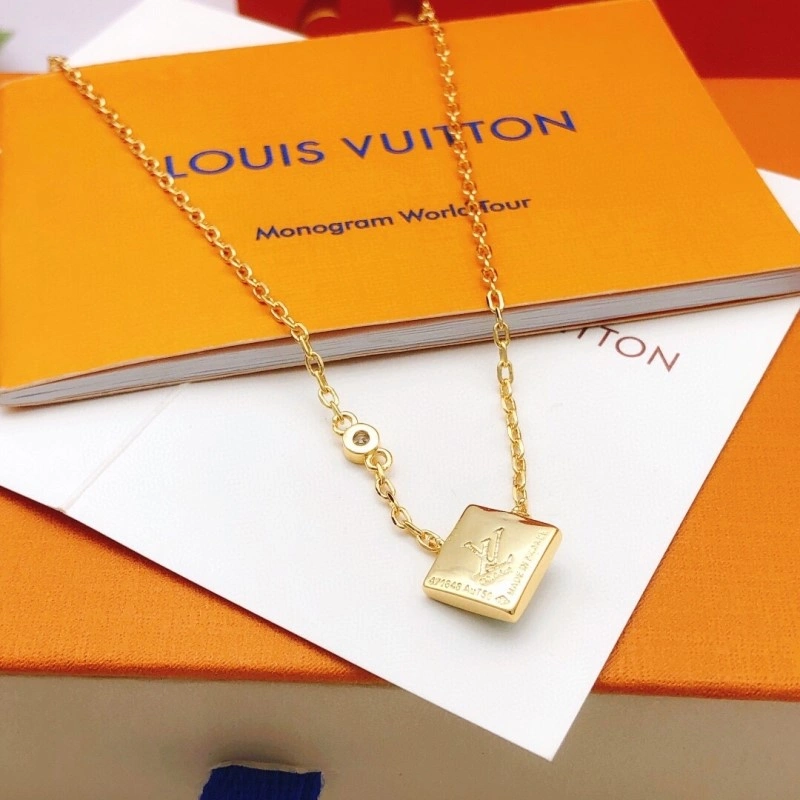 Low-cost Louis Vuitton Necklaces