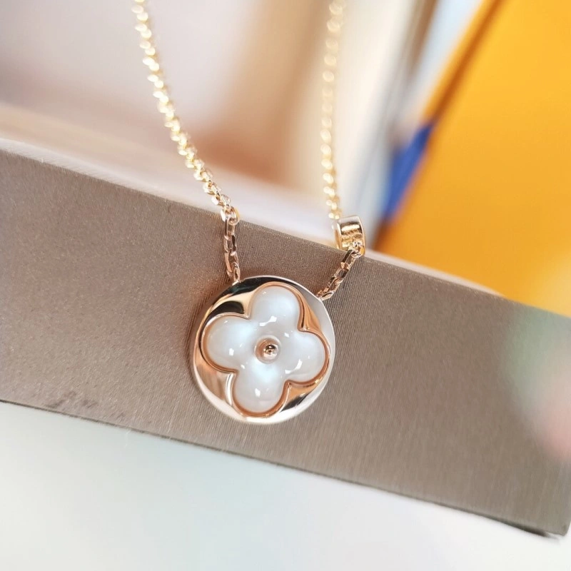 Exact replica Louis Vuitton Necklaces
