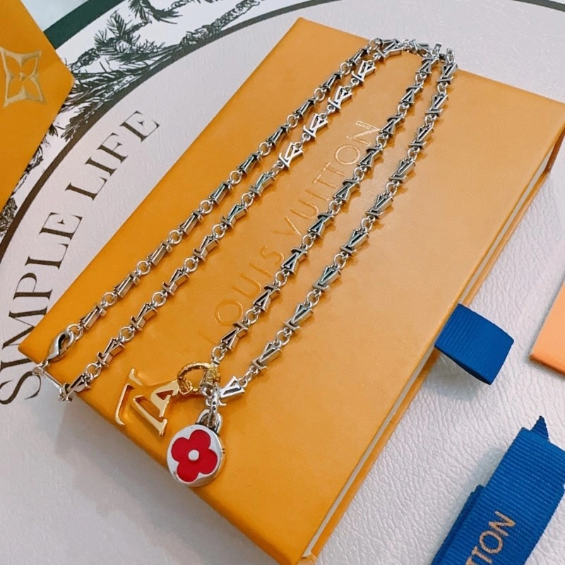 Reasonably priced Louis Vuitton Necklaces
