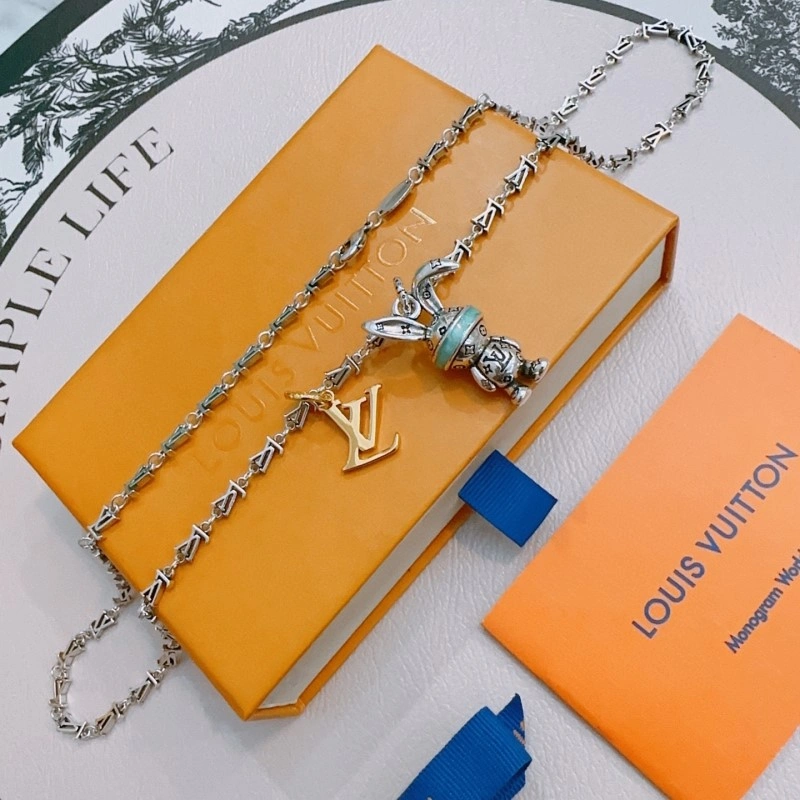 Value-priced Louis Vuitton Necklaces