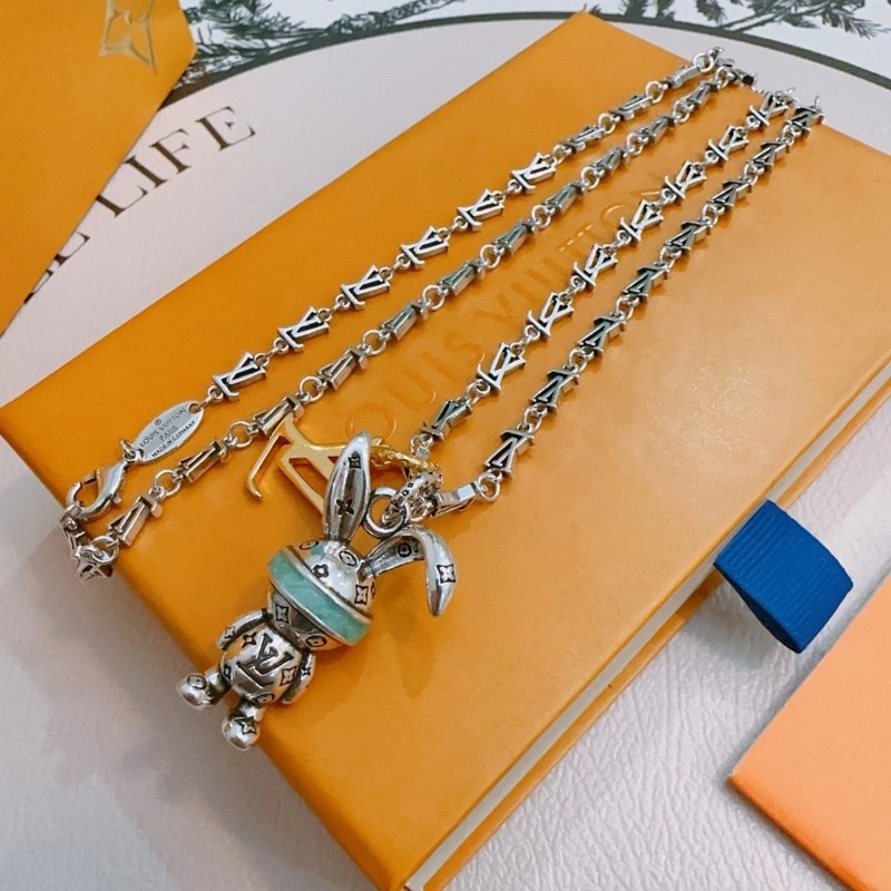 Value-priced Louis Vuitton Necklaces
