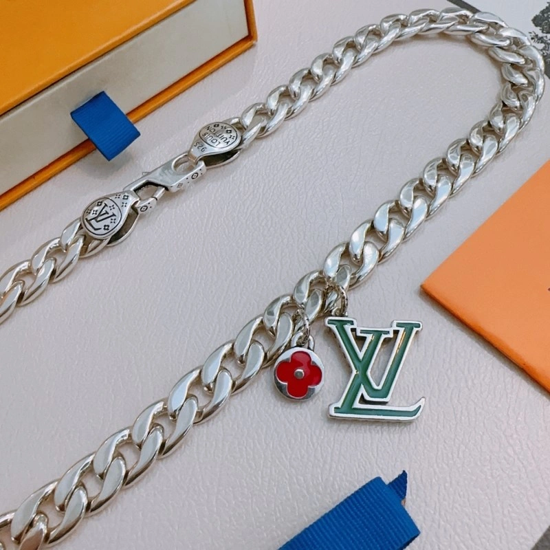 Reasonably priced Louis Vuitton Necklaces