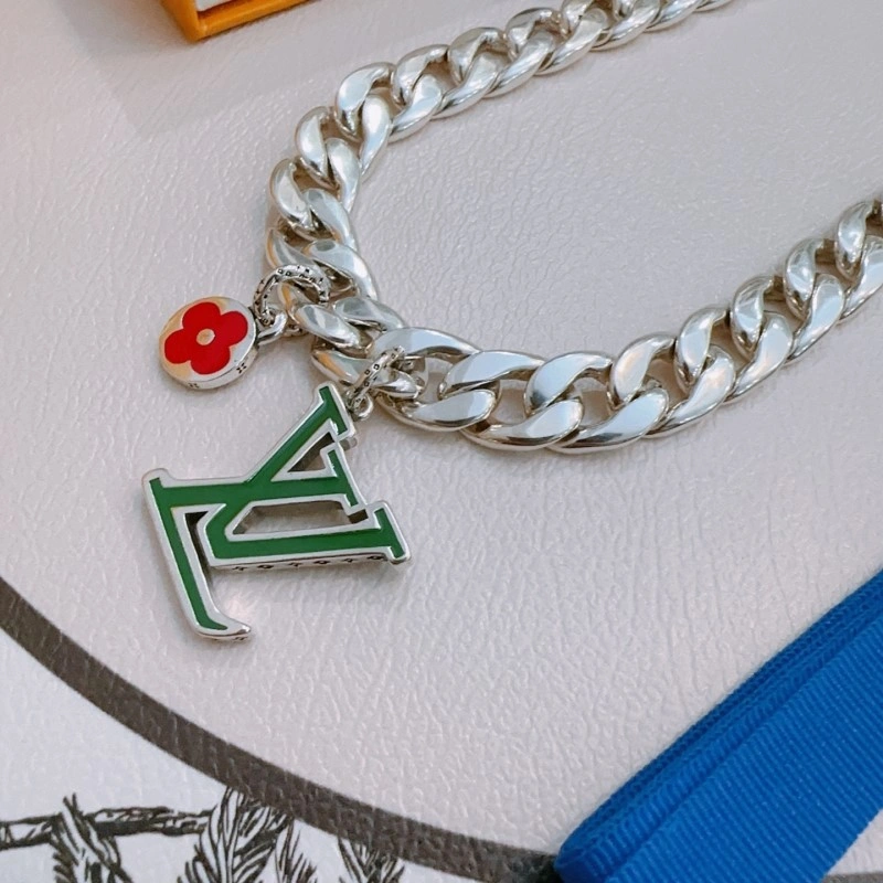 Reasonably priced Louis Vuitton Necklaces