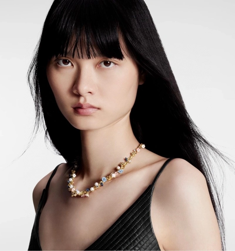 Bargain Louis Vuitton Necklaces