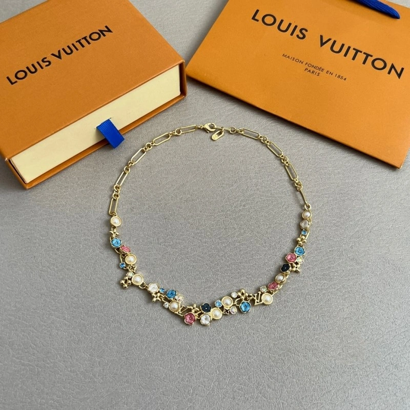 Bargain Louis Vuitton Necklaces