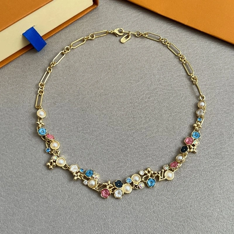 Bargain Louis Vuitton Necklaces