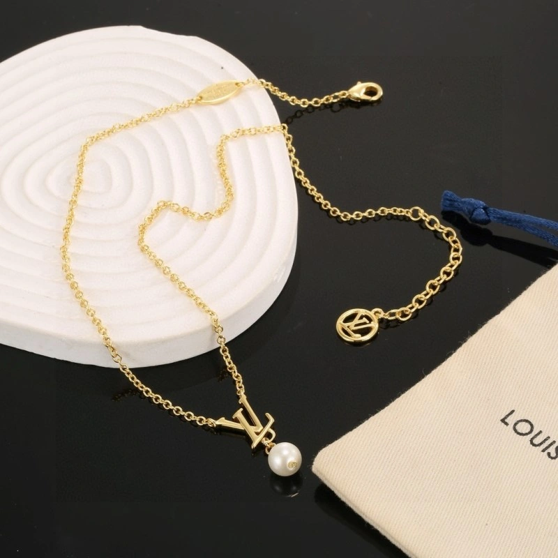 Discounted Louis Vuitton Necklaces