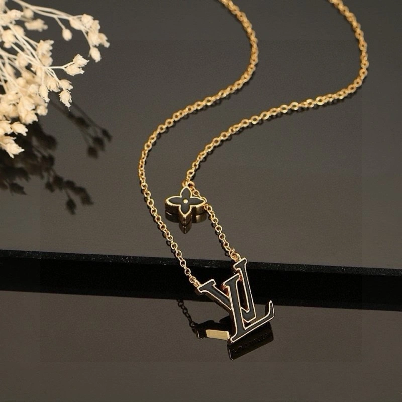 Inexpensive Louis Vuitton Necklaces