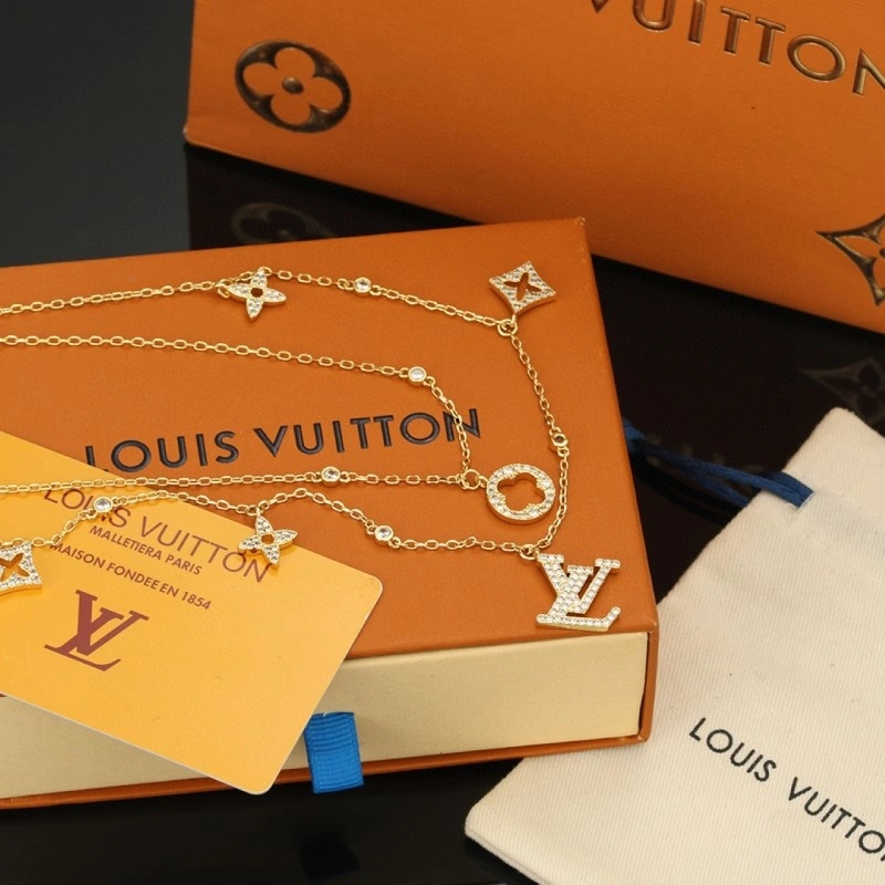 Low-cost Louis Vuitton Necklaces