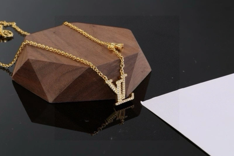 Reasonably priced Louis Vuitton Necklaces