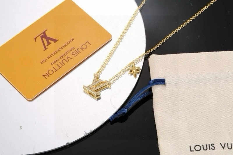Reasonably priced Louis Vuitton Necklaces