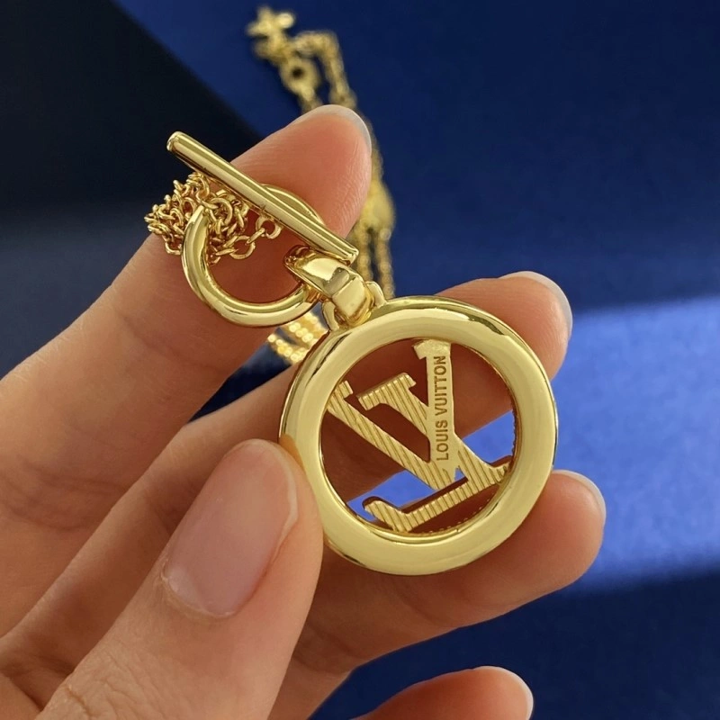 Inexpensive Louis Vuitton Necklaces