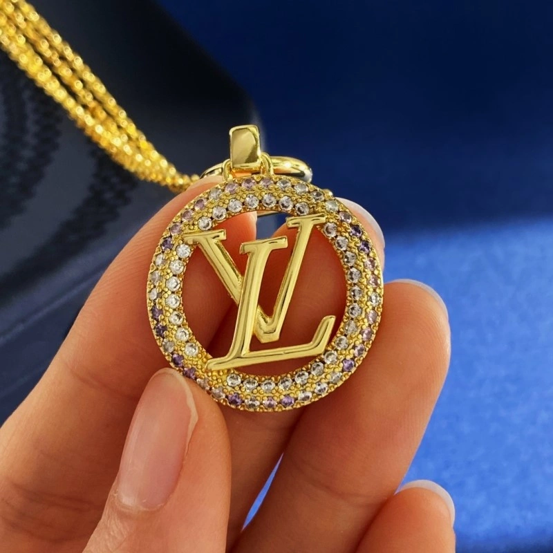 Inexpensive Louis Vuitton Necklaces