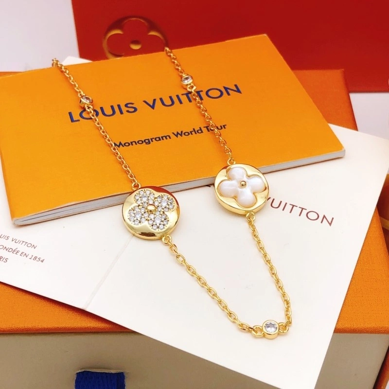 Inexpensive Louis Vuitton Necklaces