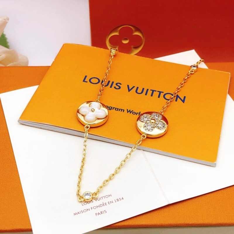 Inexpensive Louis Vuitton Necklaces