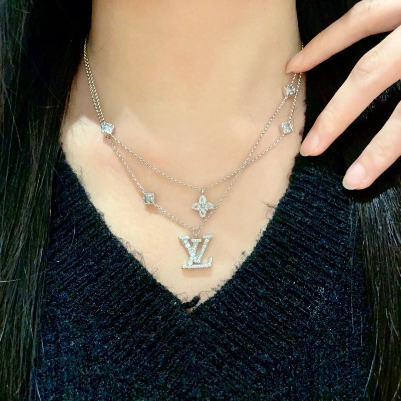 Louis Vuitton Necklaces