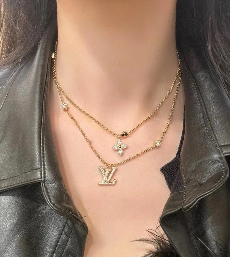 Indistinguishable Louis Vuitton Necklaces
