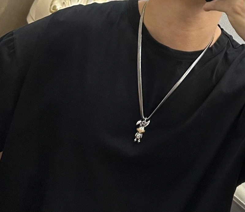 High fidelity Louis Vuitton Necklaces
