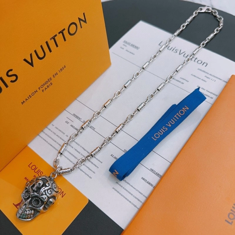 Low-cost Louis Vuitton Necklaces