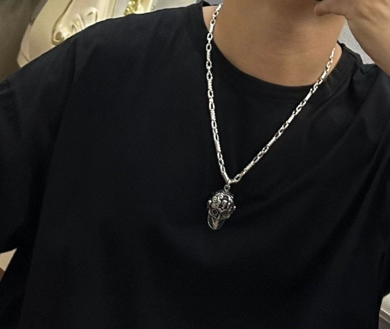 Low-cost Louis Vuitton Necklaces