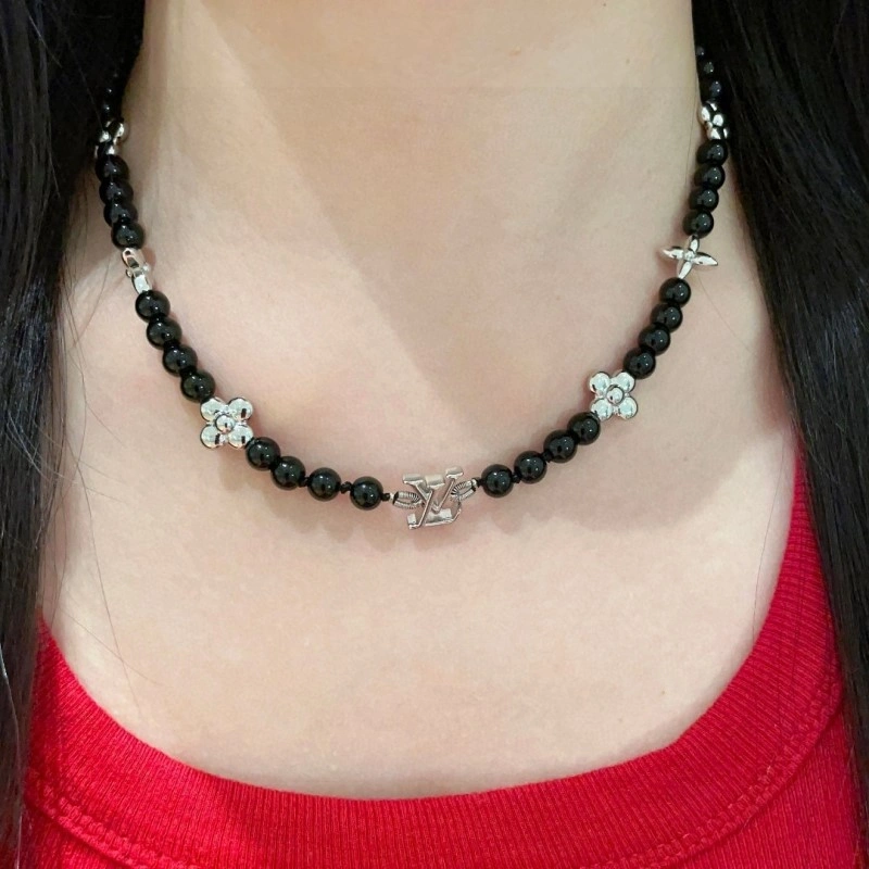 High accuracy Louis Vuitton Necklaces