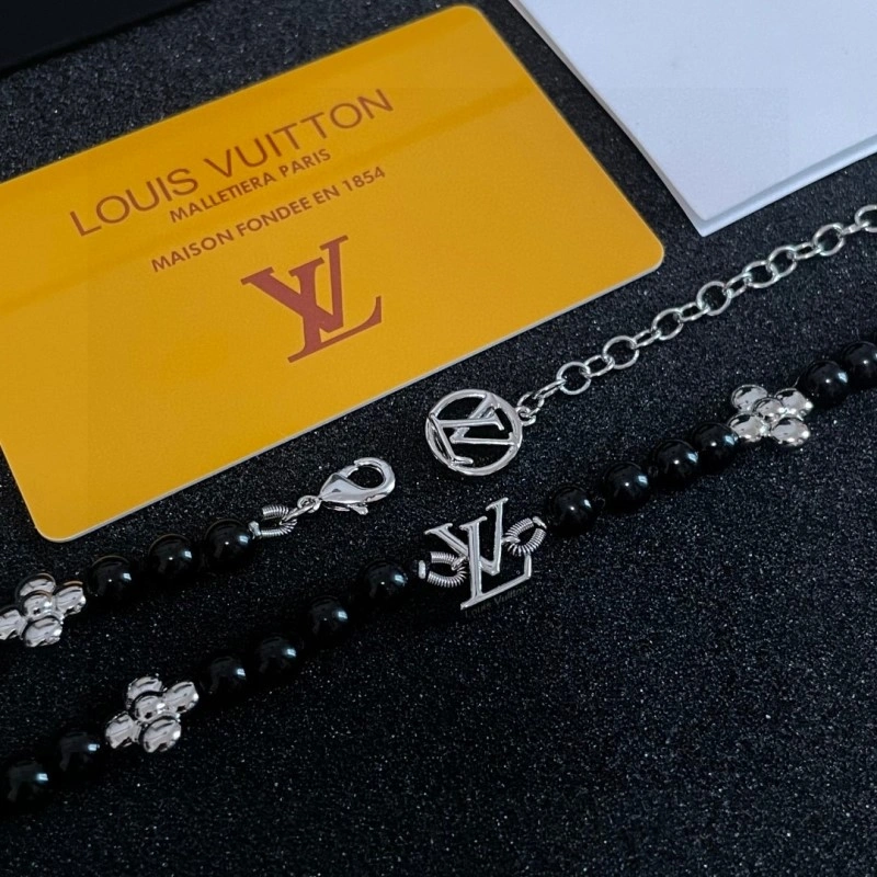High accuracy Louis Vuitton Necklaces