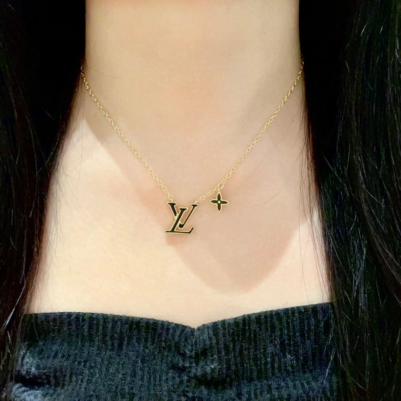 Brand-authenticated Louis Vuitton Necklaces