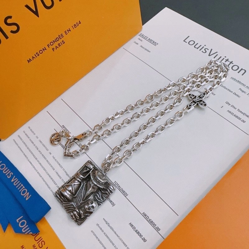 Low-cost Louis Vuitton Necklaces