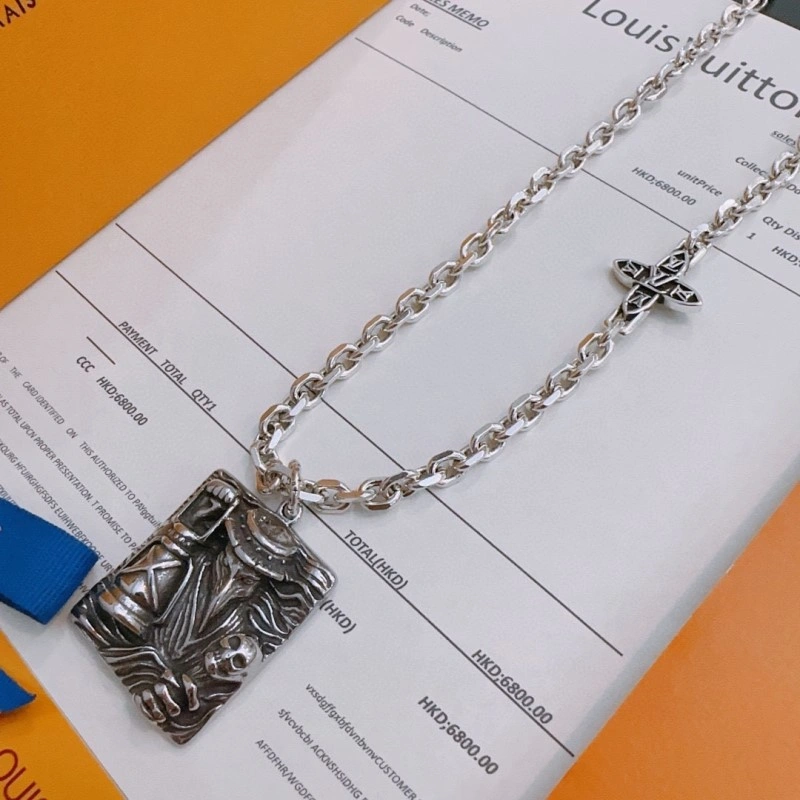 Low-cost Louis Vuitton Necklaces