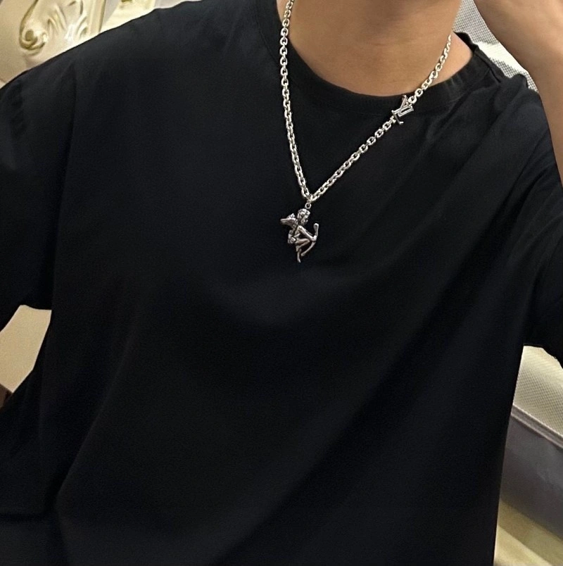 Reasonably priced Louis Vuitton Necklaces