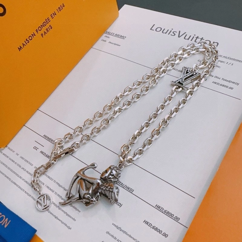 Reasonably priced Louis Vuitton Necklaces