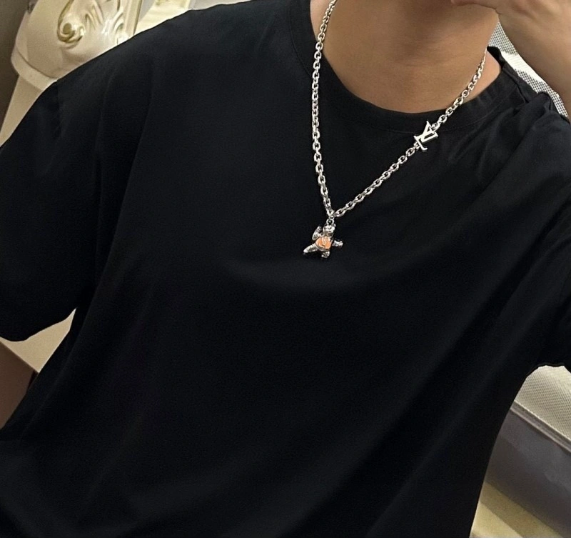 Affordable Louis Vuitton Necklaces