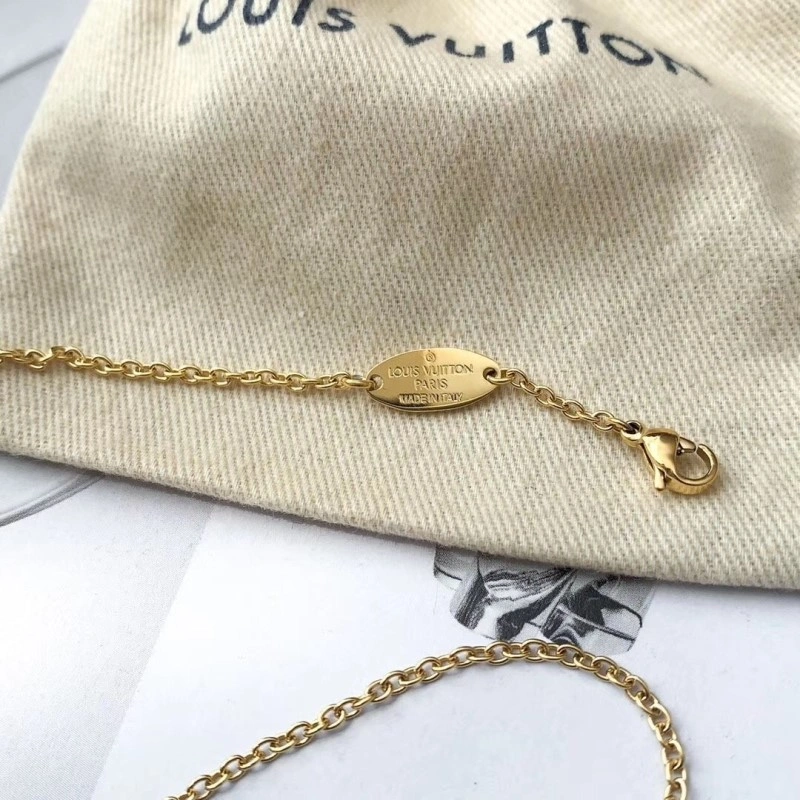 Exact replica Louis Vuitton Necklaces