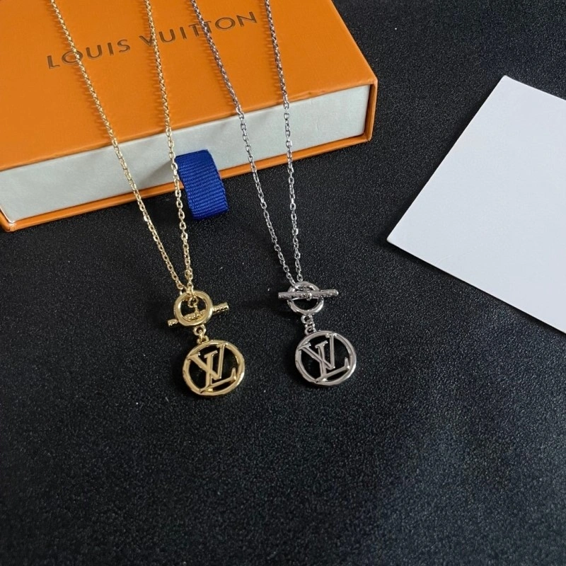 Brand-authenticated Louis Vuitton Necklaces