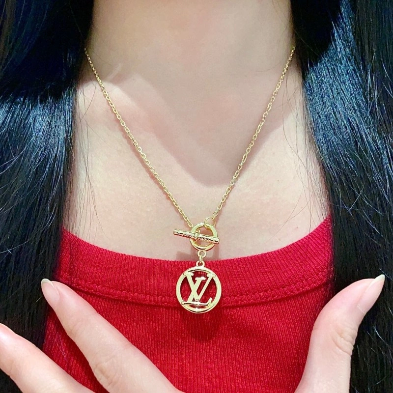 Exact replica Louis Vuitton Necklaces