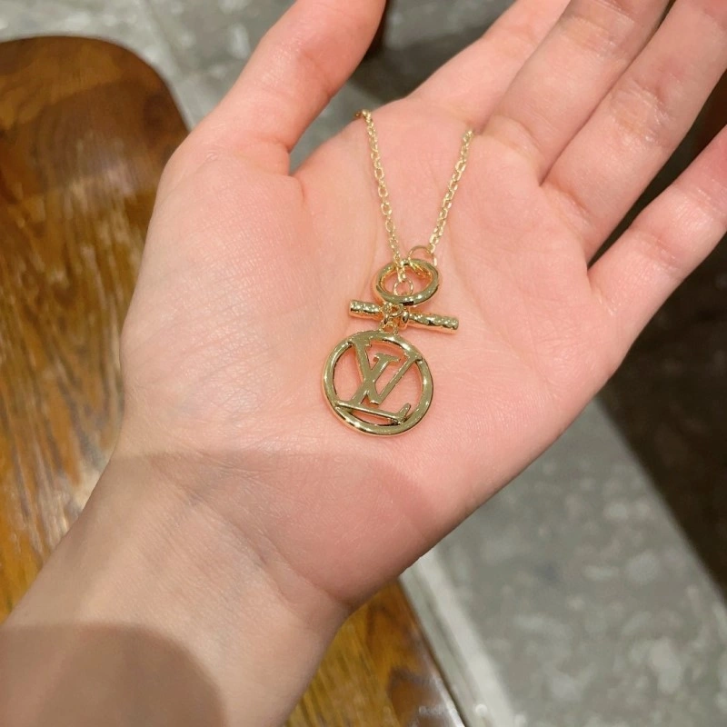 Exact replica Louis Vuitton Necklaces